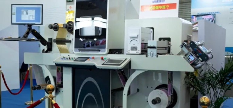 Digital Label Printing Machine For Roll To Roll Label Foil Stamping And ...